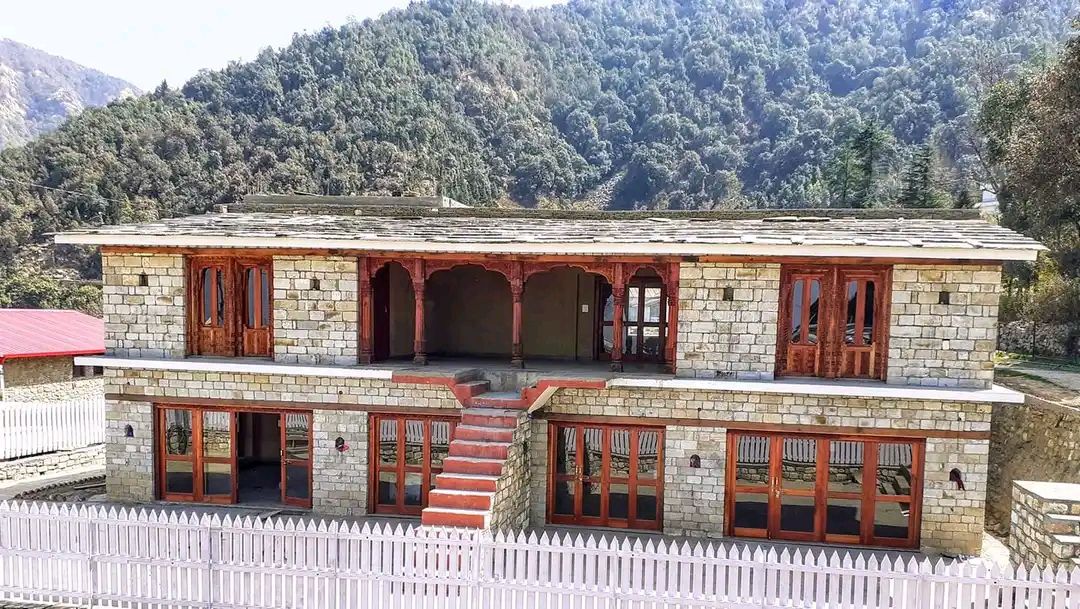 बासा होमस्टे खिरसू पौड़ी गढ़वाल। Basa Homestay Khirsu Pauri Garhwal ...